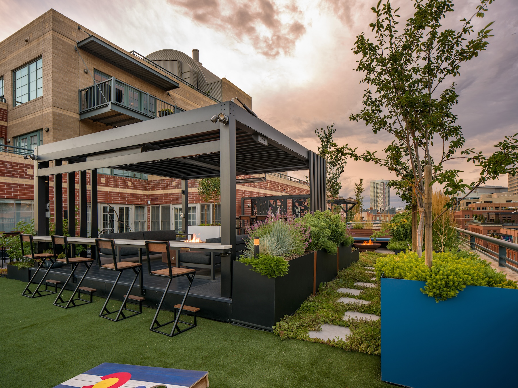 Year-Round Downtown Rooftop Oasis - Denver, CO - Landscape Design Build ...